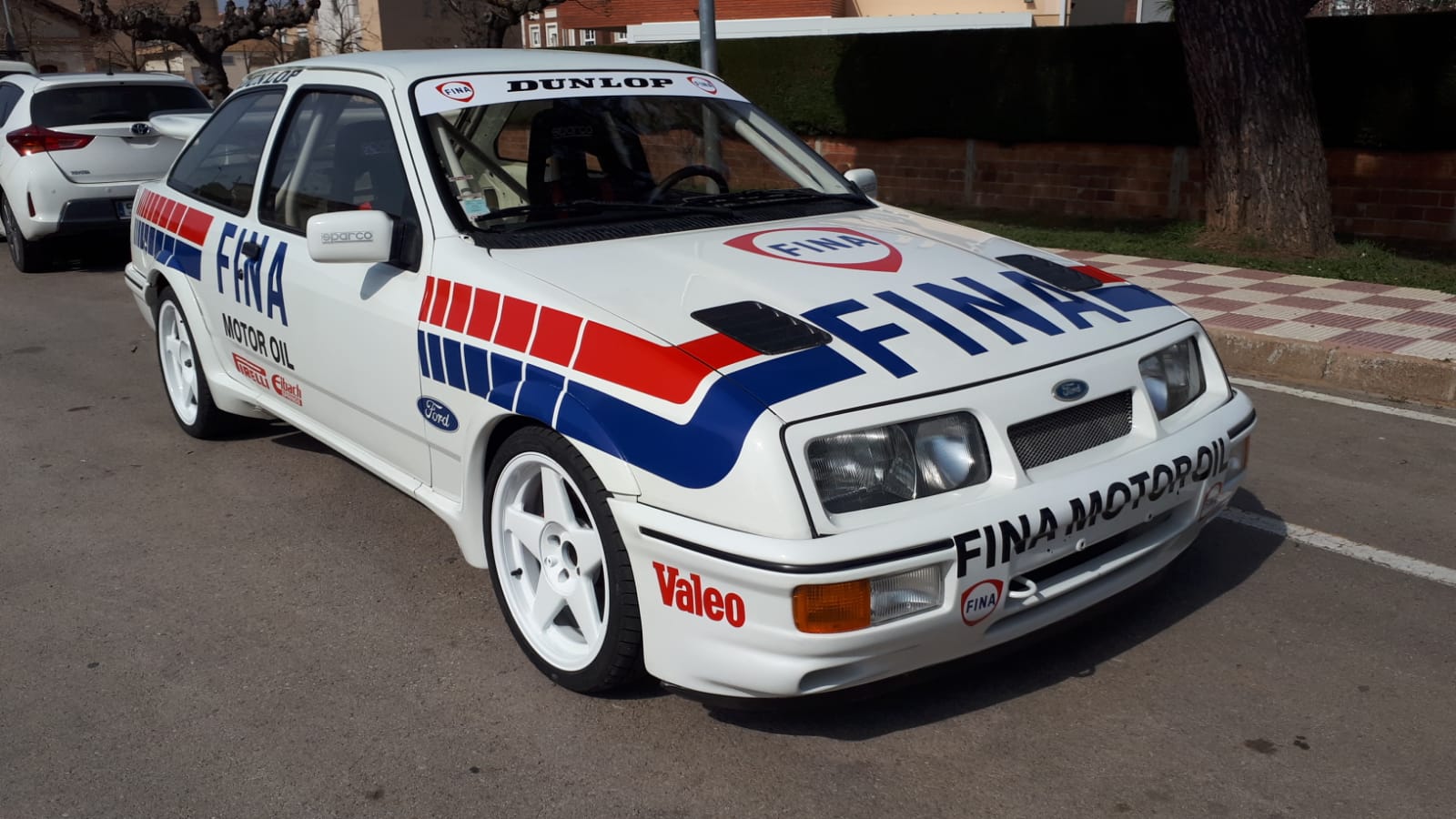 Ford Sierra RS Cosworth Fina – Cat Classics Garage